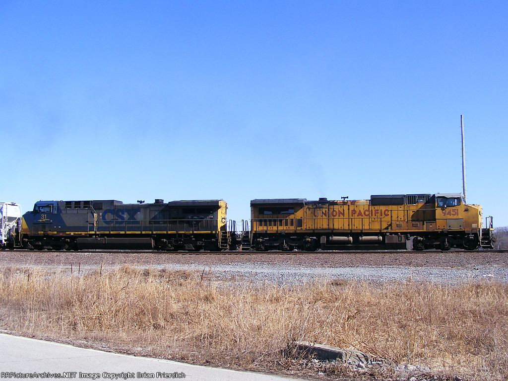 UP 9451 CSXT 31